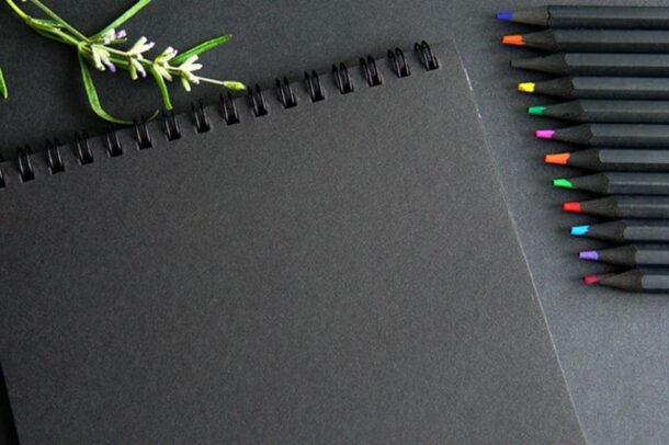 Indigo Farbe - Wie du diese tiefblau-violetten Farbtöne verwendest